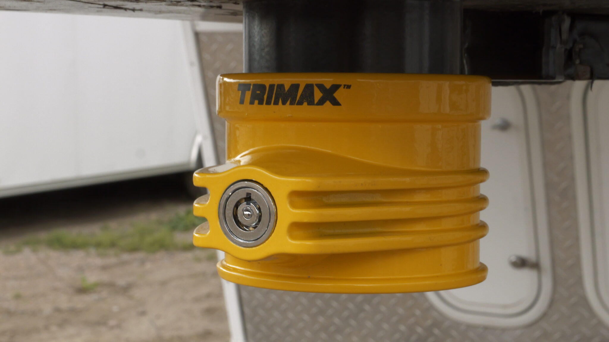 TFW60 5TH WHEEL KING PIN LOCK - TRIMAX Locks