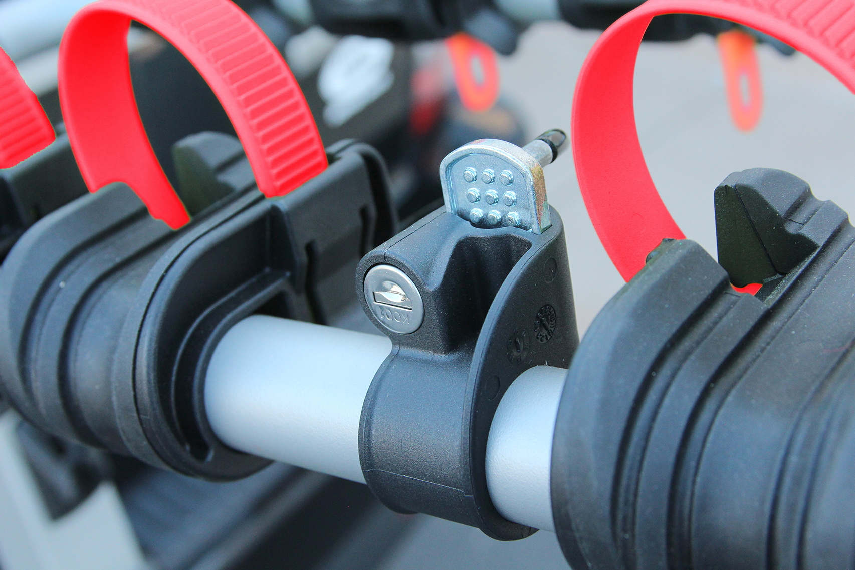 Bike Rack: Road-Max Razorback4X for Four Bikes - TRIMAX Locks